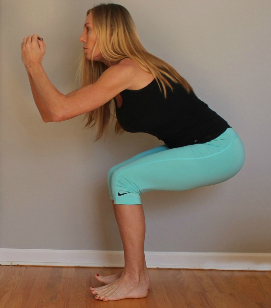 How to Squat with Perfect Form & How to Add Weights - Jenny at dapperhouse