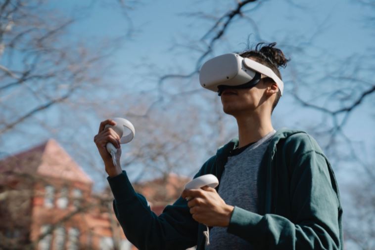 Our Favorite Techie Gadgets Of 2021 So Far - Jenny at dapperhouse