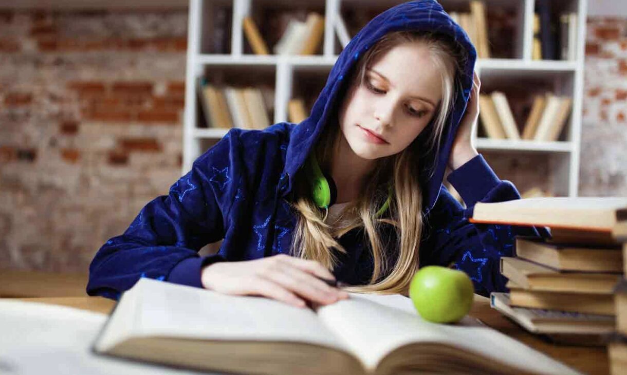 7 Productive Academic Habits to Power Through Your Studies - Jenny at ...